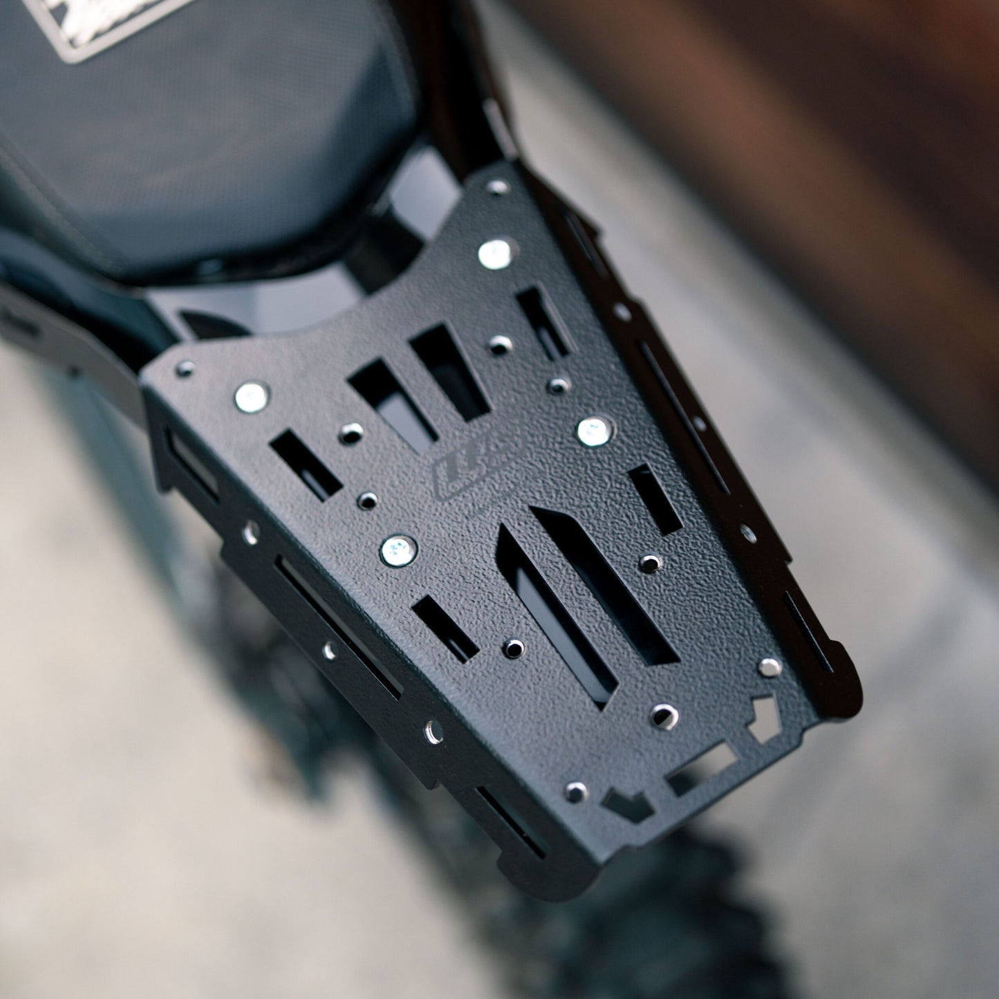 Ultra Bee Rear Rack – Warp9Racing
