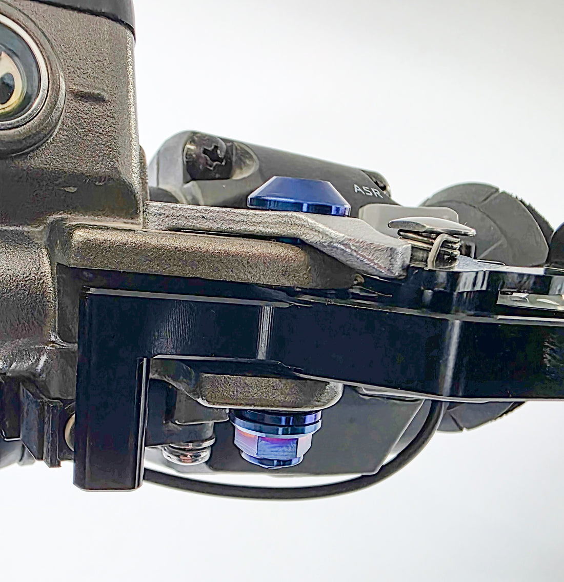 Shorty Style Ultra Bee Lever Pivot Bolts – Titanium Upgrade – Warp9Racing